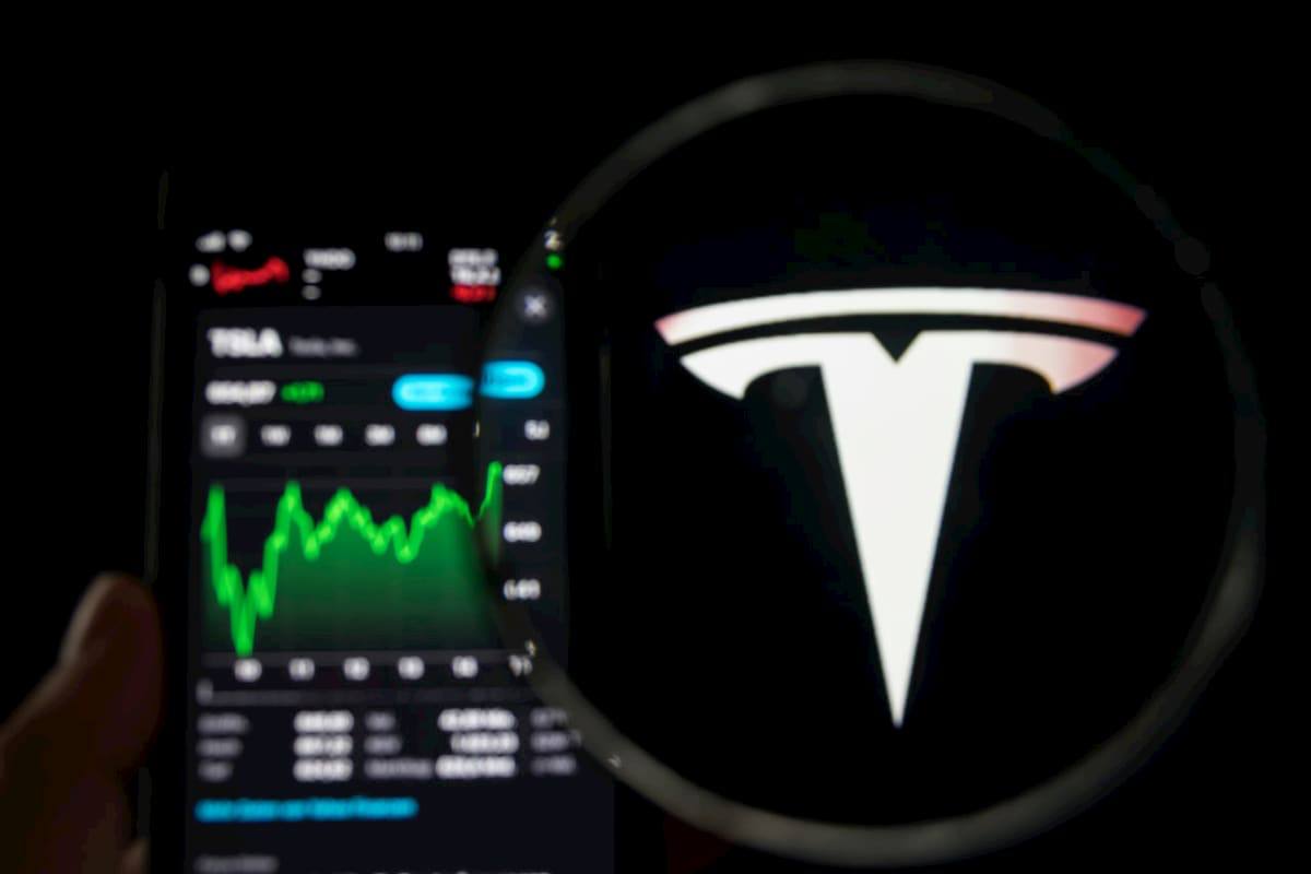 Here's how much Tesla stock insiders sold in 2026